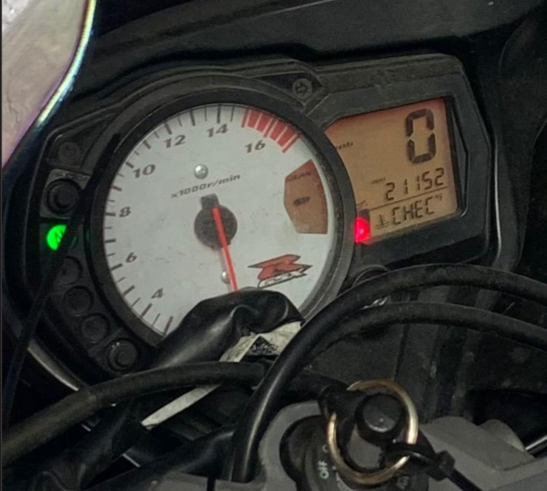 2006 2007 SUZUKI GSXR 750 SPEEDOMETER TACH GAUGE CLUSTER 21K MILES ...